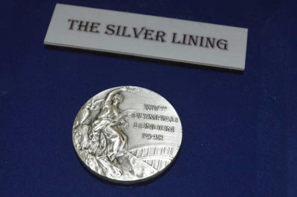 Duncan White, the first athlete to win an Olympic medal for Sri Lanka ...